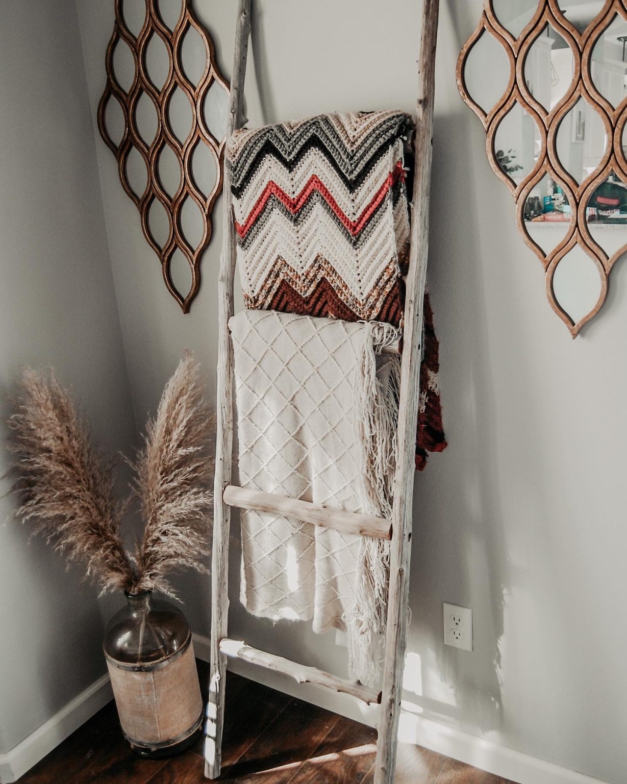 17 Blanket Storage Ideas to Access Anytime – The DIY Desire