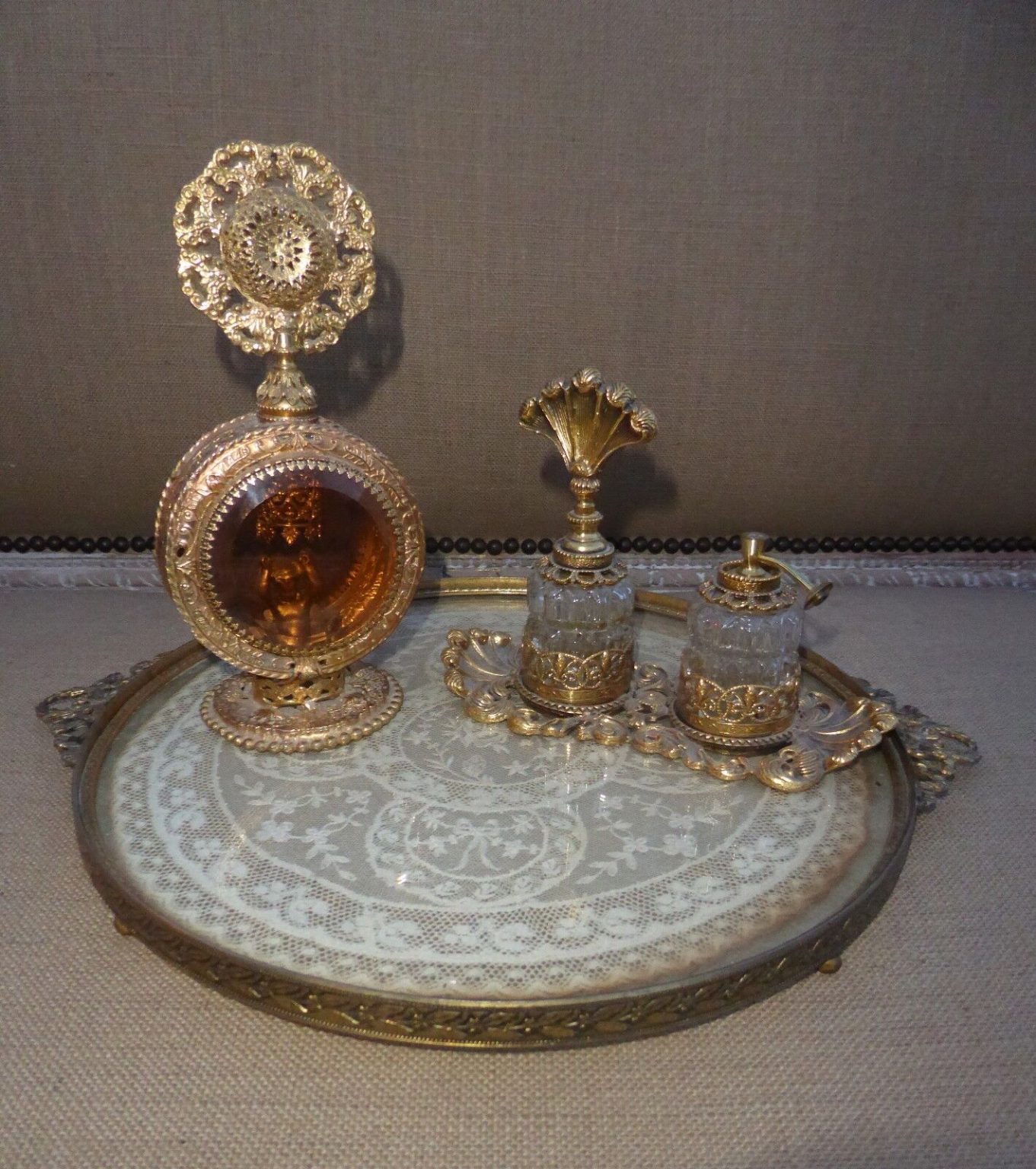 17 Modern Perfume Storage Ideas – Your Motor Geek